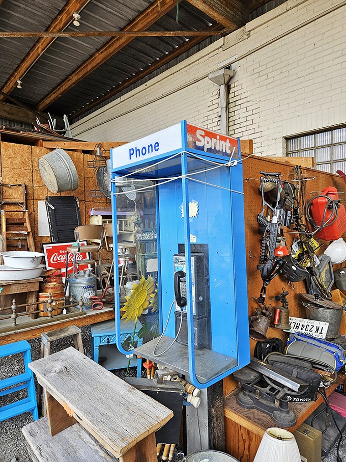 Remember when phone booths were everywhere? This Sprint relic stands as a monument to the days before smartphones, when Superman had places to change.