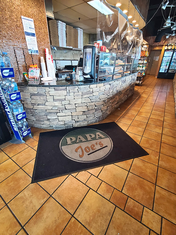 The Papa Joe's welcome mat isn't just a floor covering&mdash;it's an invitation to join the club of those who know where real pizza lives.