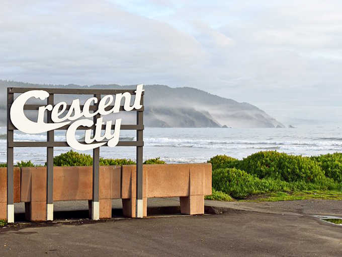 Ocean views that million-dollar homeowners elsewhere would envy, available to anyone with a folding chair and an afternoon to spare.