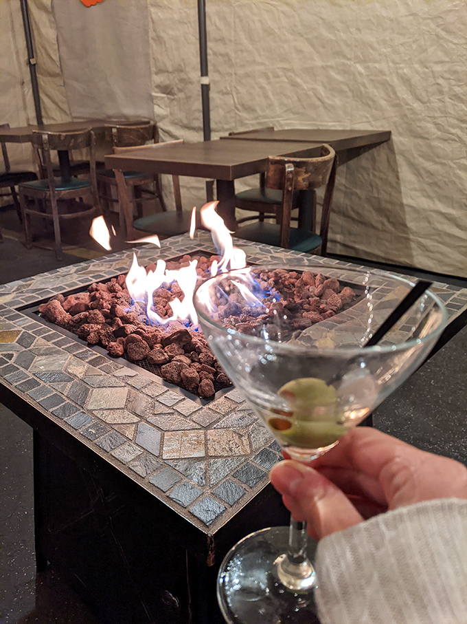 Fire, cocktails, and sea air &ndash; a combination that would make even Poseidon himself settle in for the evening.