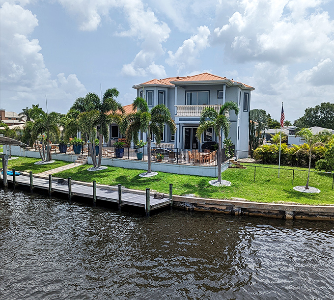 Waterfront homes with private docks represent the Florida dream &ndash; where your morning commute could involve a boat and your backyard extends to the horizon.