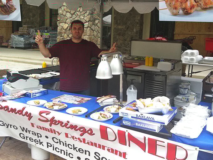 At community events, Sandy Springs Diner brings their A-game. Baklava and Greek specialties hint at the menu's Mediterranean influences.