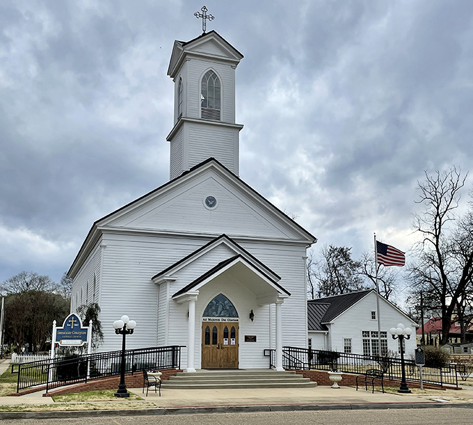 This classic white church with its soaring steeple has been witnessing weddings, funerals, and Sunday best outfits for generations of Jefferson families.
