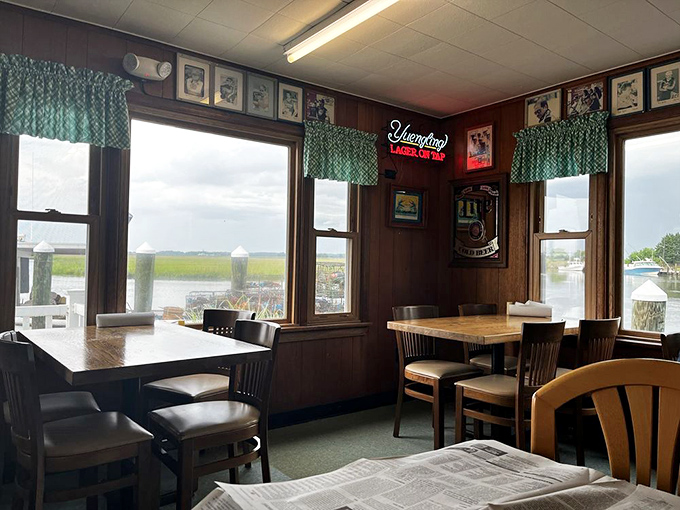 Windows framing views of the Leipsic River remind you that your dinner was swimming nearby just hours ago&mdash;seafood doesn't get fresher than this.