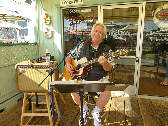 Live music on the deck adds the perfect soundtrack to your meal&mdash;because seafood somehow tastes better when accompanied by acoustic guitar.
