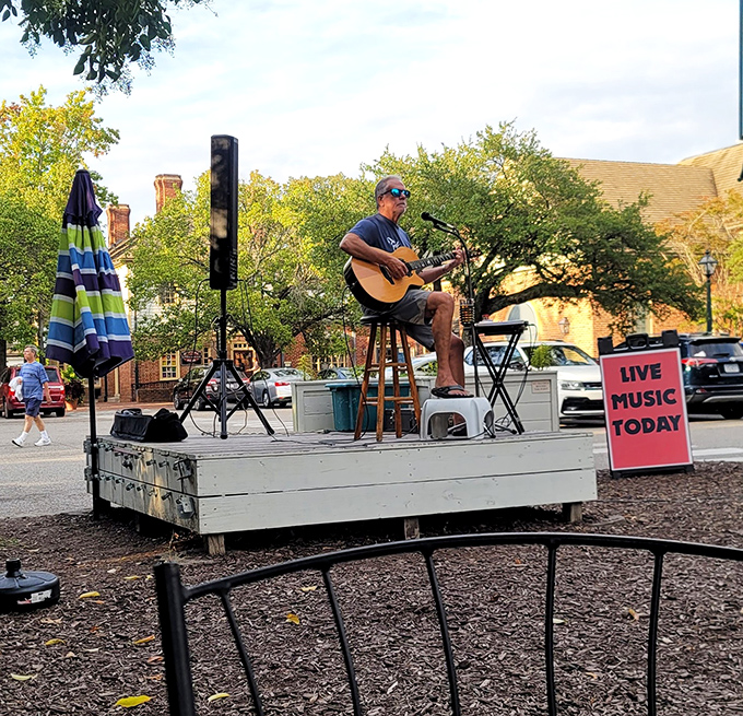 Live music turning dinner into an event &ndash; because good food deserves a proper soundtrack, doesn't it?