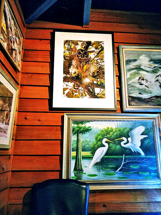 Local artwork transforms the dining room into a gallery celebrating Florida's natural beauty – from majestic herons to wise-looking owls watching over your meal.