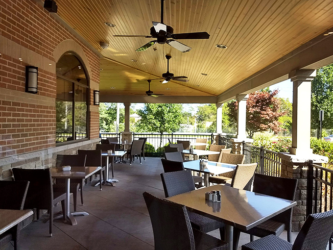 Al fresco dining where the only thing better than the weather is what's on your plate.