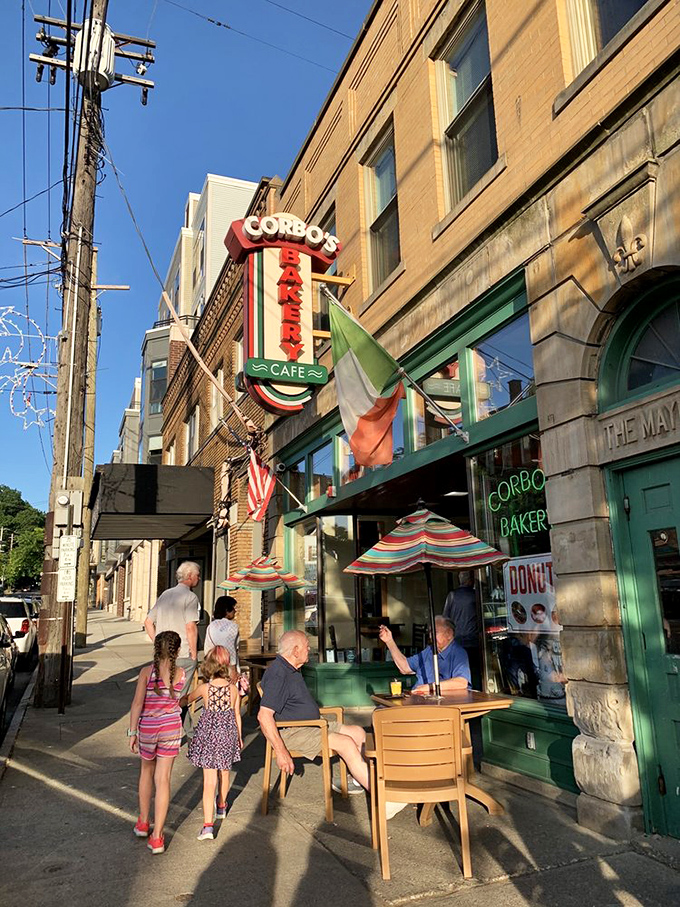 Al fresco dining, Italian-style &ndash; where the people-watching is almost as delicious as what's on your plate. Almost.