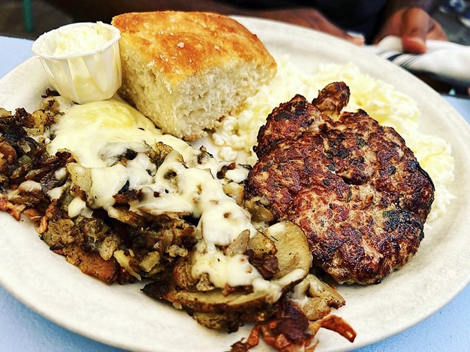 A breakfast platter so generous it could feed a small army or one very hungry Georgian.
