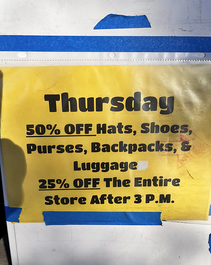 Thursday's yellow sign of savings joy! Like finding the secret level in a video game, these discount days are when pros make their moves.