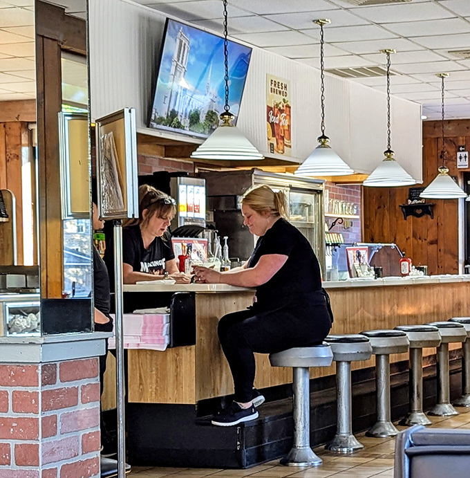 Behind every great diner is a staff that moves with the precision of a ballet and the efficiency of a German train schedule.
