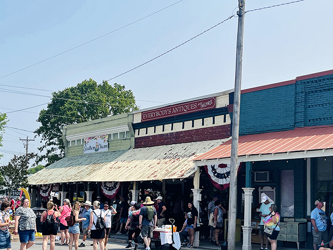 Festival day brings Bell Buckle to life, as visitors crowd the sidewalks hunting for treasures and sampling Southern specialties.