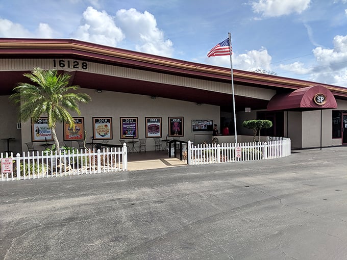 The Suncoast Broadway Dinner Theatre combines two of retirement's greatest pleasures: entertainment and not having to cook dinner.