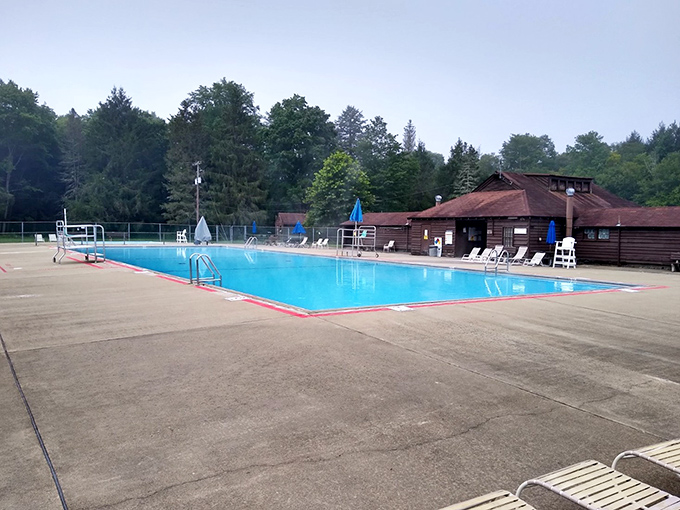 The swimming pool offers refreshing relief on scorching summer days. No infinity edge needed when you're surrounded by endless natural beauty.