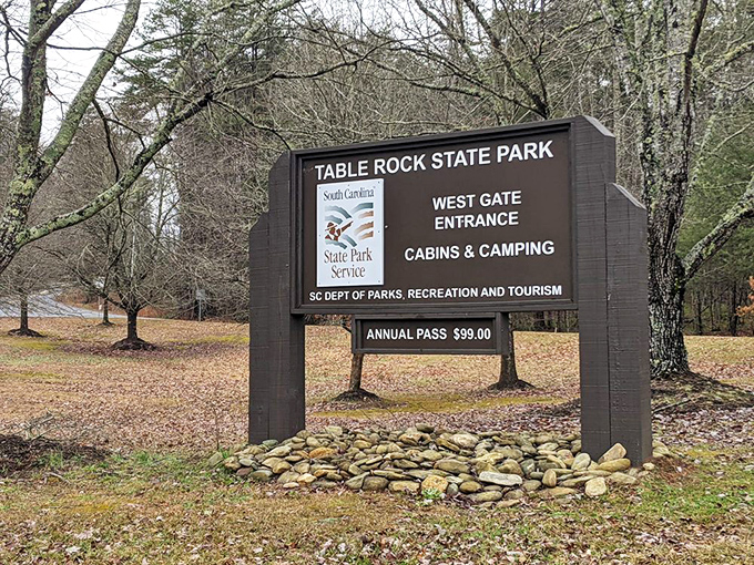 The gateway to serenity &ndash; this entrance sign might as well read "Normal blood pressure resuming in 3...2...1..."