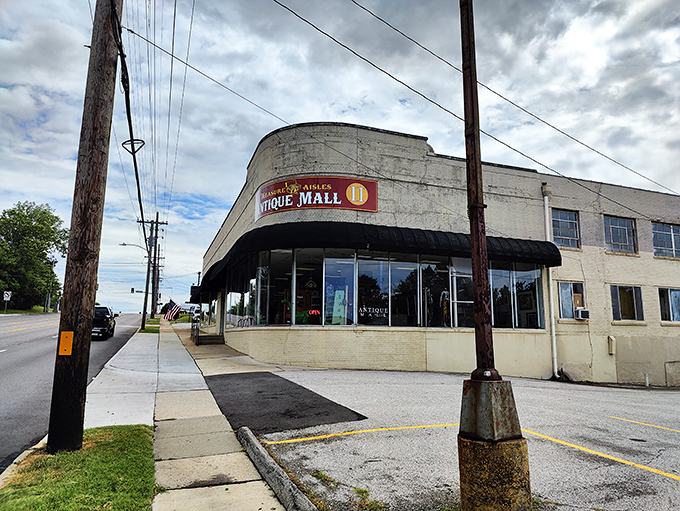 Treasure Aisles Antique Mall beckons bargain hunters and nostalgia seekers alike. One person's vintage collectible is another's affordable home d&eacute;cor.