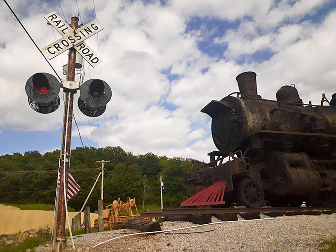 Railroad history surrounds the site, with authentic crossing signals and tracks enhancing the nostalgic atmosphere.
