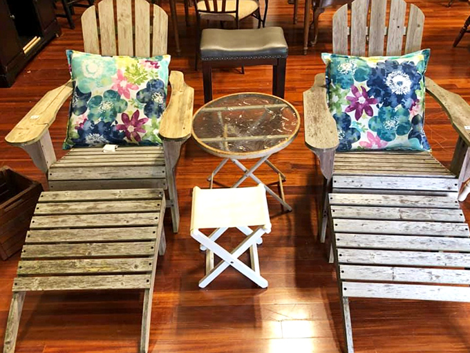 Beach-ready relaxation stations complete with colorful pillows &ndash; perfect for that coastal Delaware lifestyle without the coastal Delaware prices.