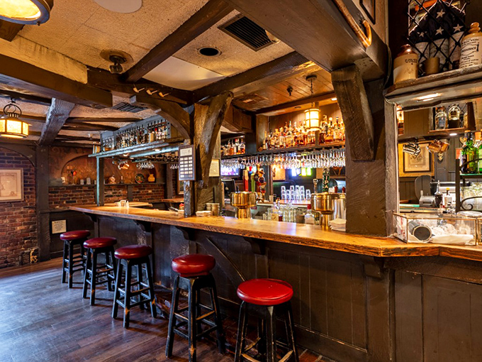 A bar that Don Draper would approve of—no muddled fruit salads here, just proper drinks served with the confidence of decades of practice.