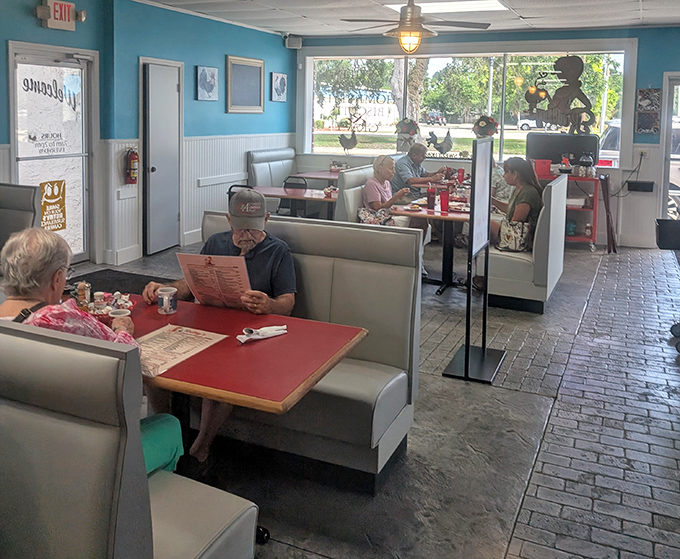 These booths have heard more small-town gossip than a church parking lot after service.