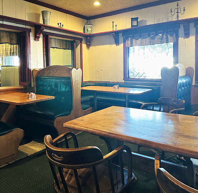 These teal booths have witnessed countless family celebrations, first dates, and the silent nods of appreciation that follow that first perfect bite.