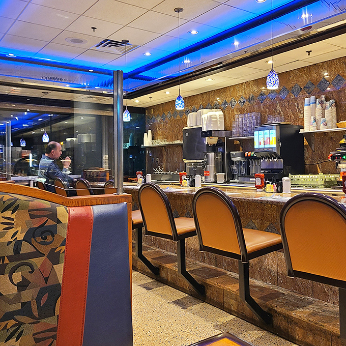 The counter seating offers front-row tickets to the greatest show on earth: breakfast being made by people who know what they're doing.