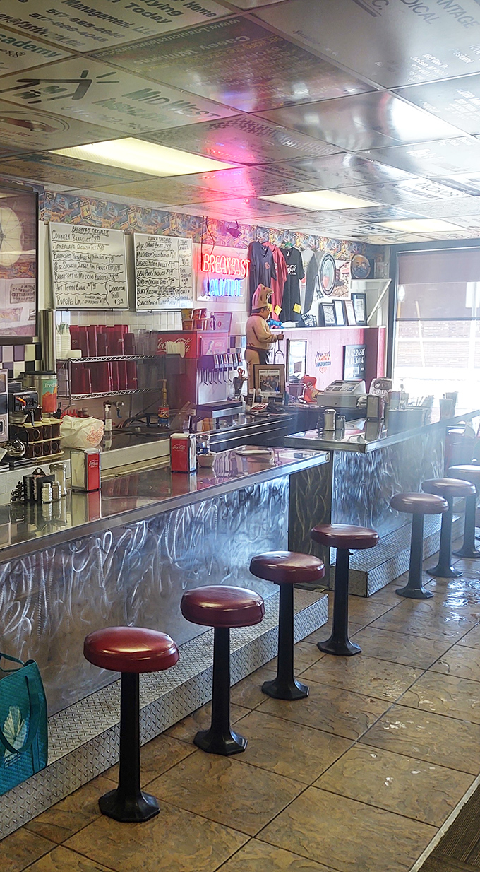 Counter seating where conversations flow as freely as the coffee, perfect for solo diners or couples.