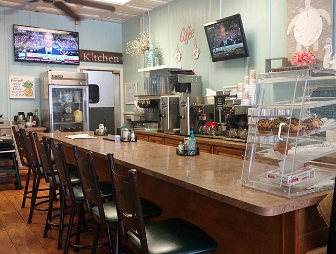 Counter seating—where solo diners become temporary family and you can watch short-order choreography that would impress the Bolshoi Ballet.