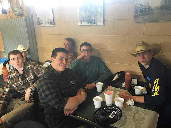 Where friendships are strengthened over shared fries and burger debates. These tables have witnessed countless "I told you this place was amazing" moments.
