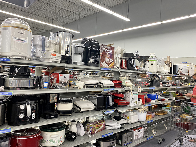 Kitchen appliance reunion tour! From bread makers that saw one loaf to coffee pots that served thousands of morning brews&mdash;second chances abound.