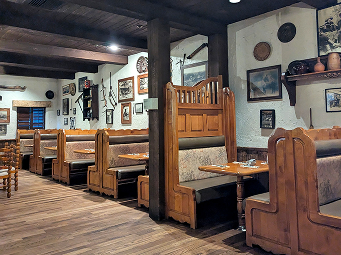 These wooden booths have witnessed countless celebrations, road trip pit stops, and the silent prayer of thanks before the first bite.