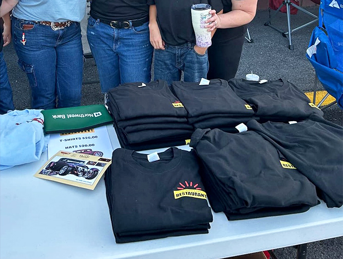 Sunset West merch &ndash; because sometimes you need to take the memory home when your stomach is already full.