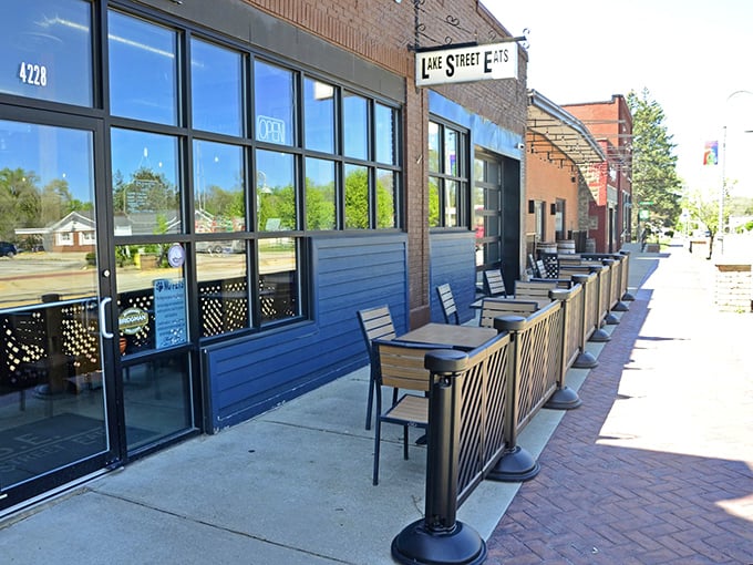 Sidewalk seating that invites you to people-watch while the Michigan sunshine does its best to outshine the food. It can't.
