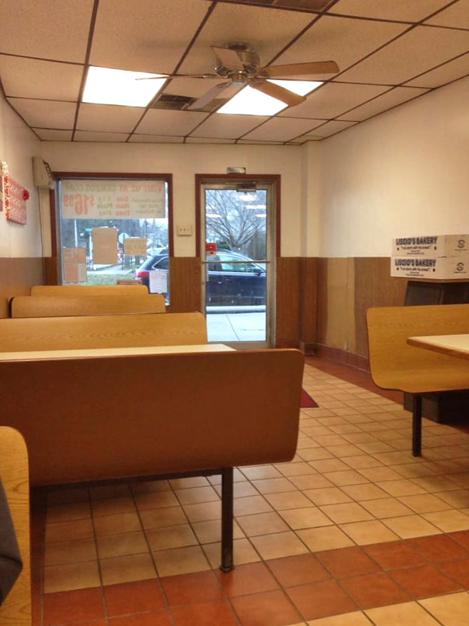 Booth seating that invites you to settle in and focus on what matters: the food. No distractions, just pizza possibilities.