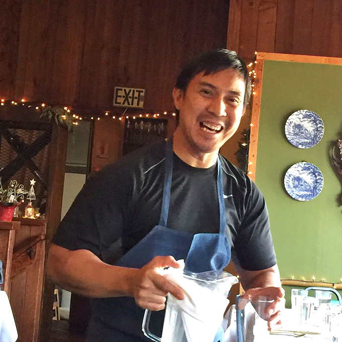 Service with a genuine smile makes everything taste better&mdash;this isn't corporate-mandated cheerfulness, it's the real deal.