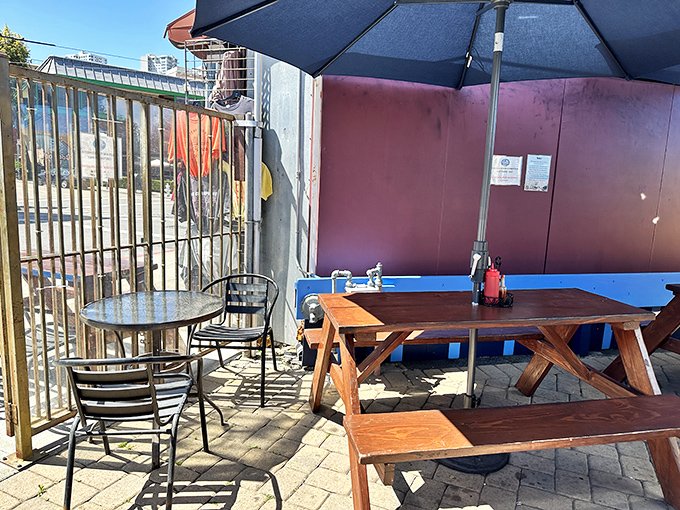 Simple wooden tables with a view of Fisherman's Wharf&mdash;because sometimes the best dining rooms have no walls and the San Francisco breeze as your air conditioning.