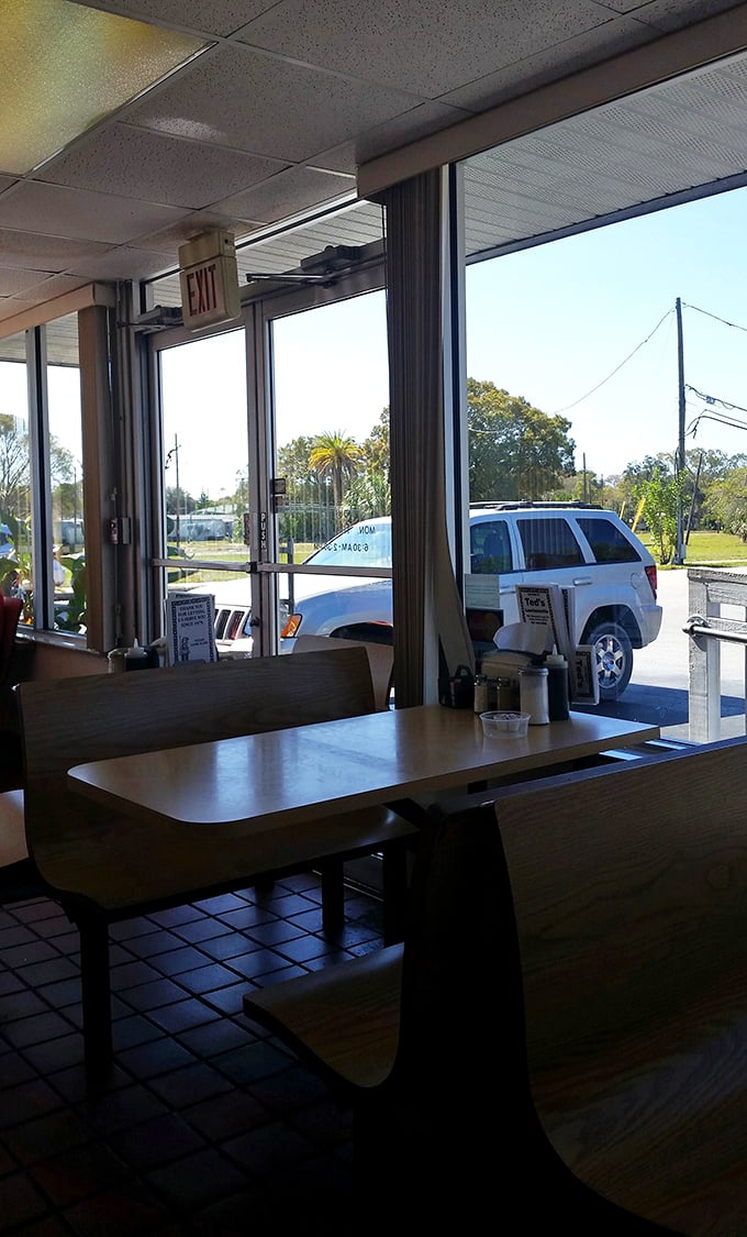 Florida sunshine streams through the windows, reminding you that paradise comes in many forms&mdash;including air-conditioned diners with good food.