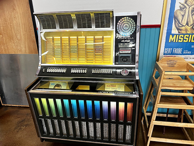 The vintage jukebox isn't just decoration&mdash;it's a time machine. One quarter and suddenly you're dancing to Chubby Checker while waiting for your malt.