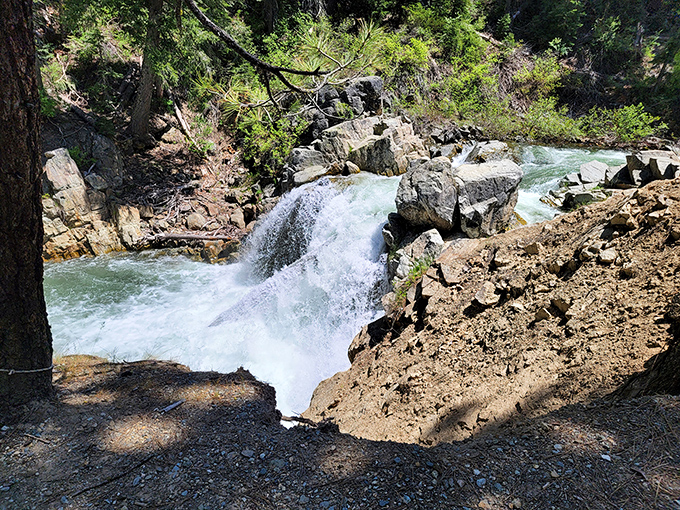 Nature's spa treatment in action. This cascade doesn't just look spectacular&mdash;it fills the air with negative ions and positive vibes.