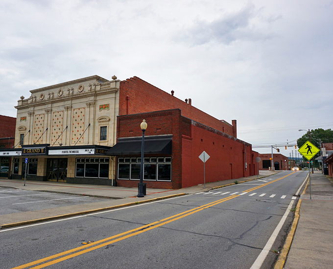 Cartersville's historic theater anchors a downtown filled with unexpected treasures. Small city, world-class attractions!