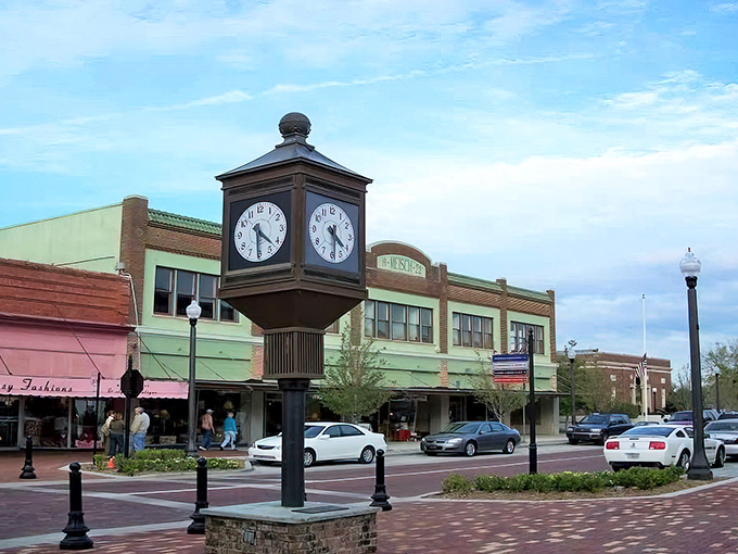 Sanford's lakefront downtown offers waterside dining and shopping without the tourist trap pricing. 