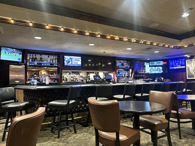 The bar area proves that Keno's knows breakfast is good, but breakfast with a cocktail is even better.