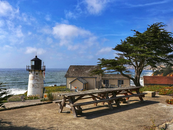Picnic tables with a side of spectacular. Bring your sandwich&mdash;the ambiance is already provided by Mother Nature and maritime history.