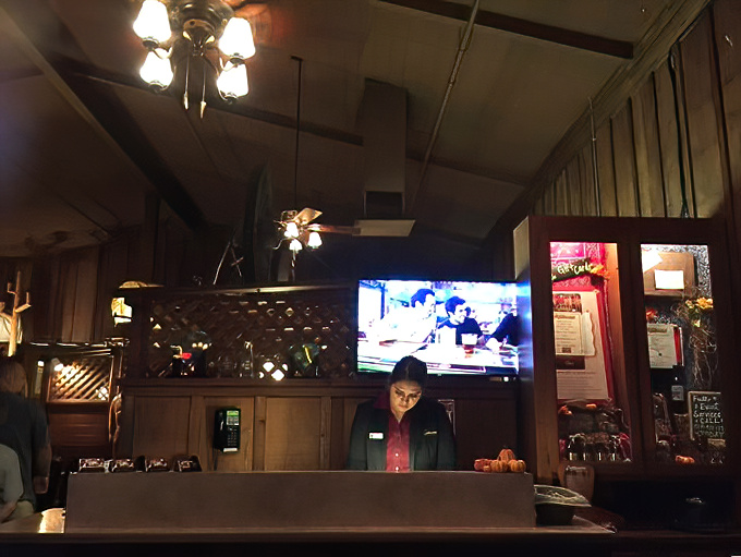 Another angle of the reception desk – the gateway to a meal that might require loosening your belt by dessert time.