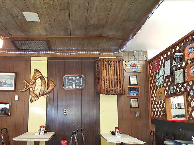 That wooden fish on the wall isn't just decoration&mdash;it's keeping an eye on your table to make sure you save room for dessert.