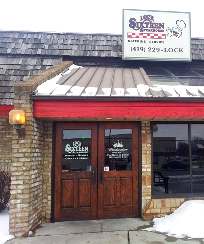 The original entrance speaks to Lock Sixteen's humble beginnings, like finding out your sophisticated friend used to have a mullet.