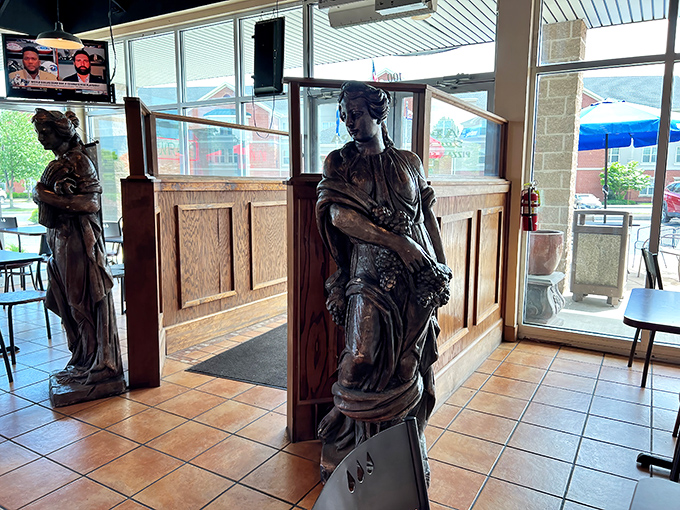 These classical statues stand guard at the entrance, as if to say, "What you're about to eat is truly worthy of art."