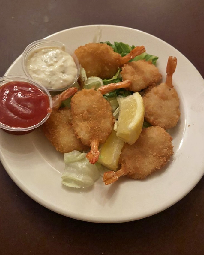 These fried prawns have achieved the perfect crunch-to-tenderness ratio&mdash;the culinary equivalent of finding that perfect pair of comfortable yet stylish shoes.