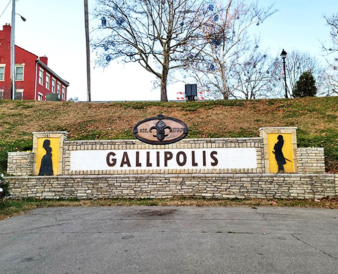 The Gallipolis welcome sign greets visitors with silhouettes that seem to say, "We've been expecting you &ndash; no reservation needed."